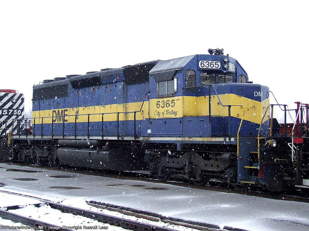 DME 6365 in Smiths Falls on the first day of spring 2011